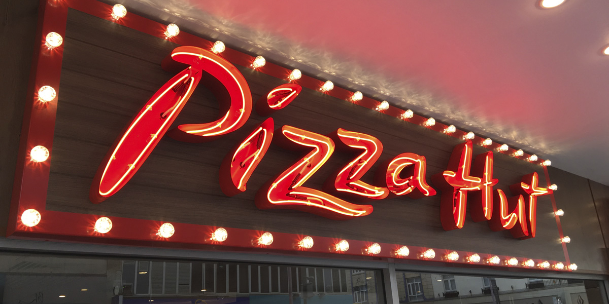 Pizza Hut | GeeTee Signs